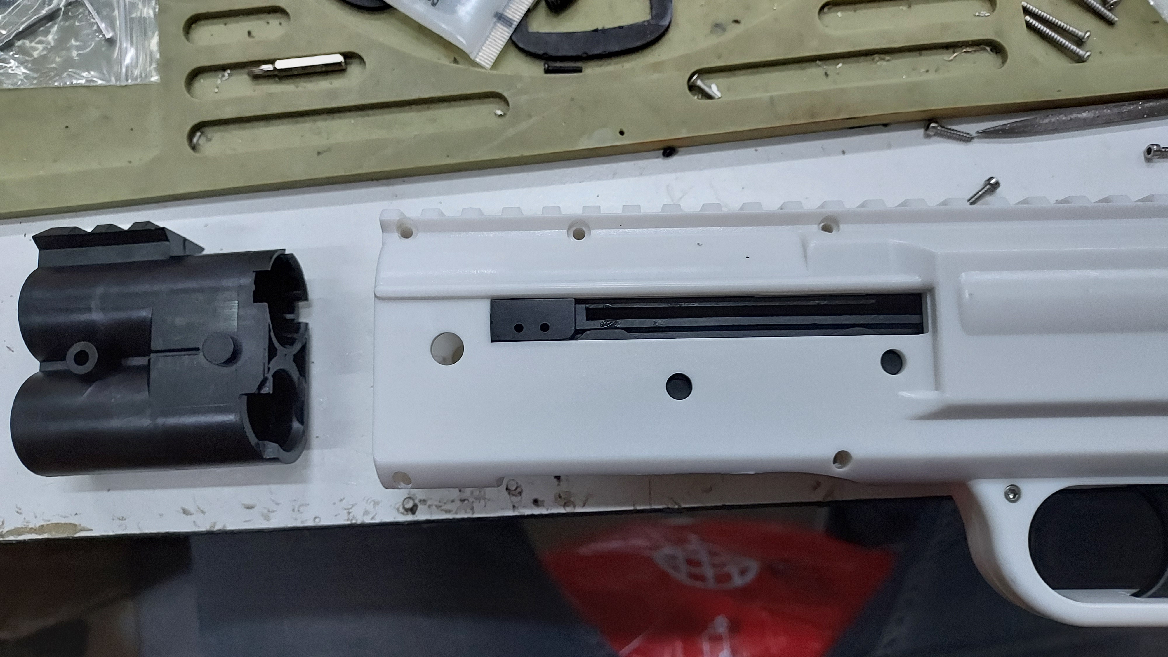 (Breech adaptor piece before installation)